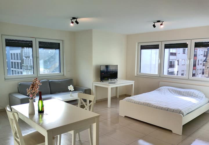 Elegant Apartment At Luxembourg Gare - Luxembourg City