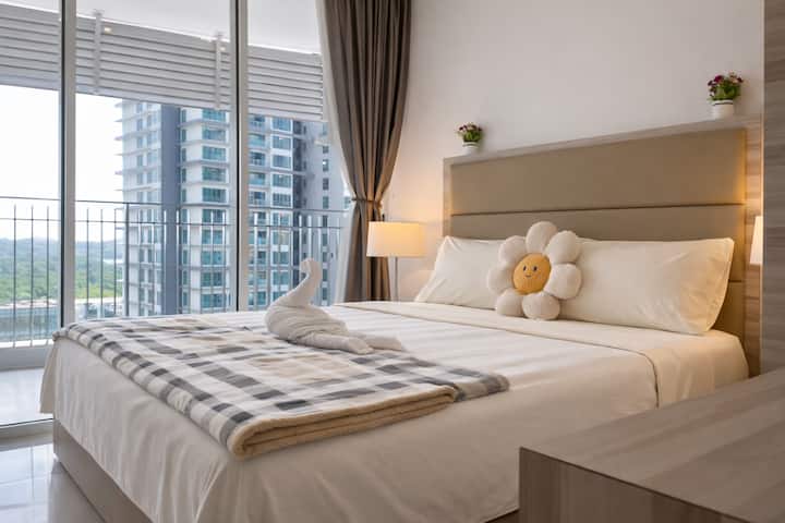 Honey Sun Encorp 2br 4pax Balcony Puteri Habour - Jurong East
