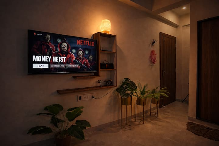 Urban Retreat - Galaxy - Indore