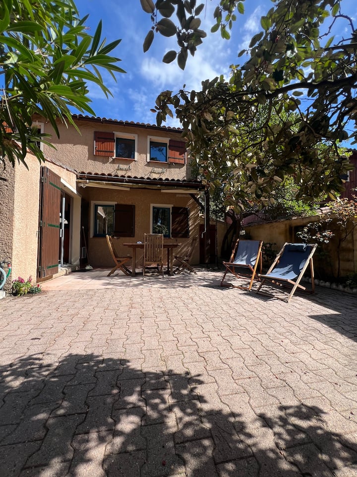 Jolie Maison Non Mitoyenne Et Sans Vis à Vis - Étang de Lacanau