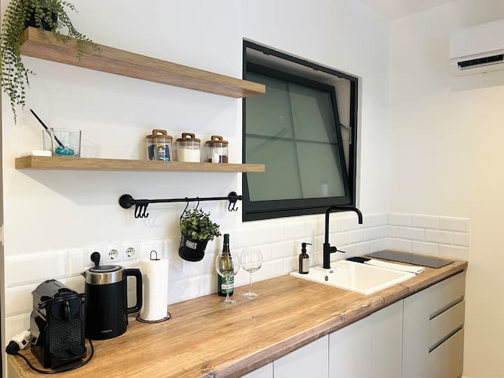 Hidden Gem At Liberty Square With Private Entrance - Georgien