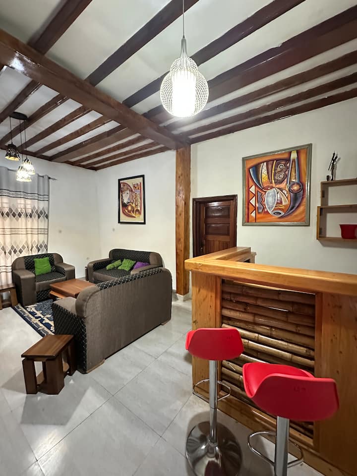 Maison à Louer –Vue Exceptionnelle Au Bord Du Lac - Bukavu