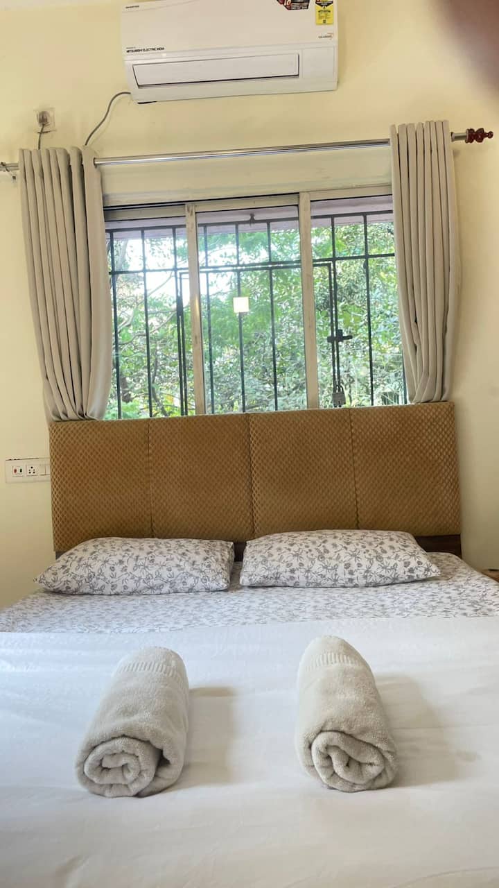 Elegant 4 Bedroom House: 1st Floor Flat - Howrah