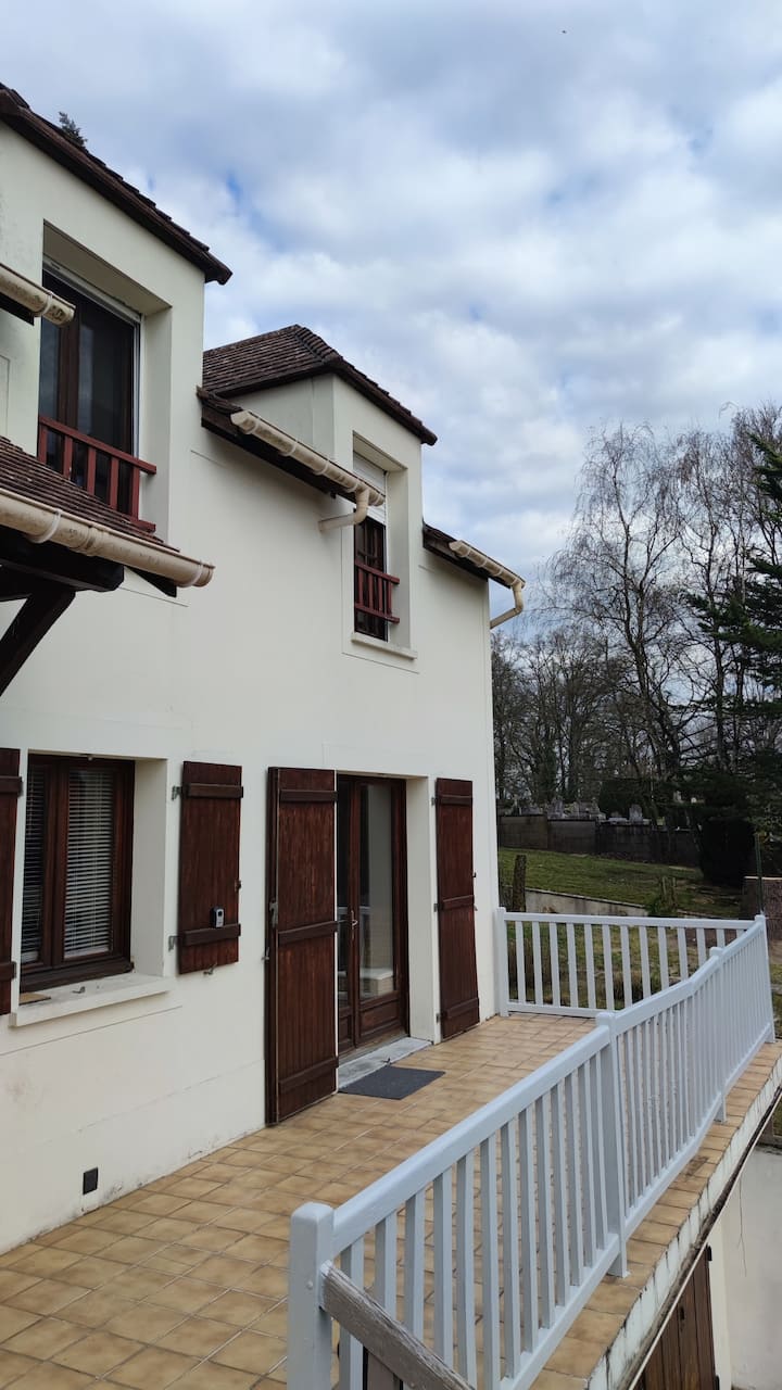 Oak Tree House - Fontainebleau