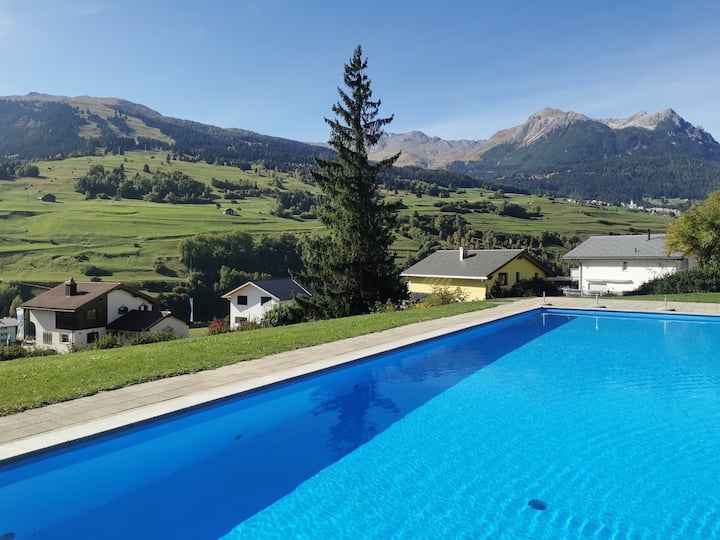 Ferienwohnung In Savognin – Terrasse, Berge & Pool - Savognin