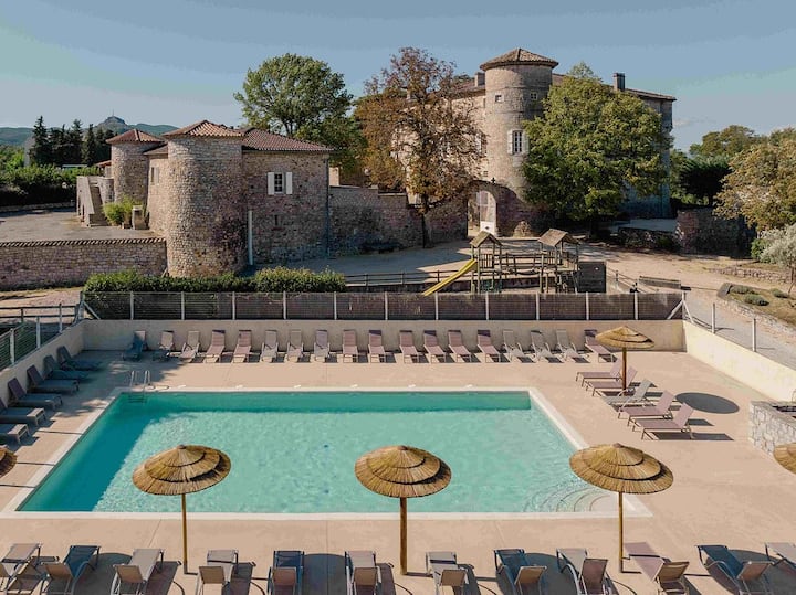 Château De Chaussy : Gîte De Charme Avec Piscine - Vallon-Pont-d'Arc