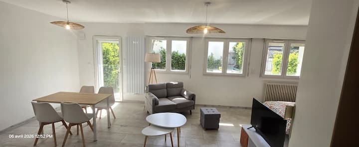 Pied-à-terre Tout éQuipé Avec Coin Nuit Et Jardin - Aube