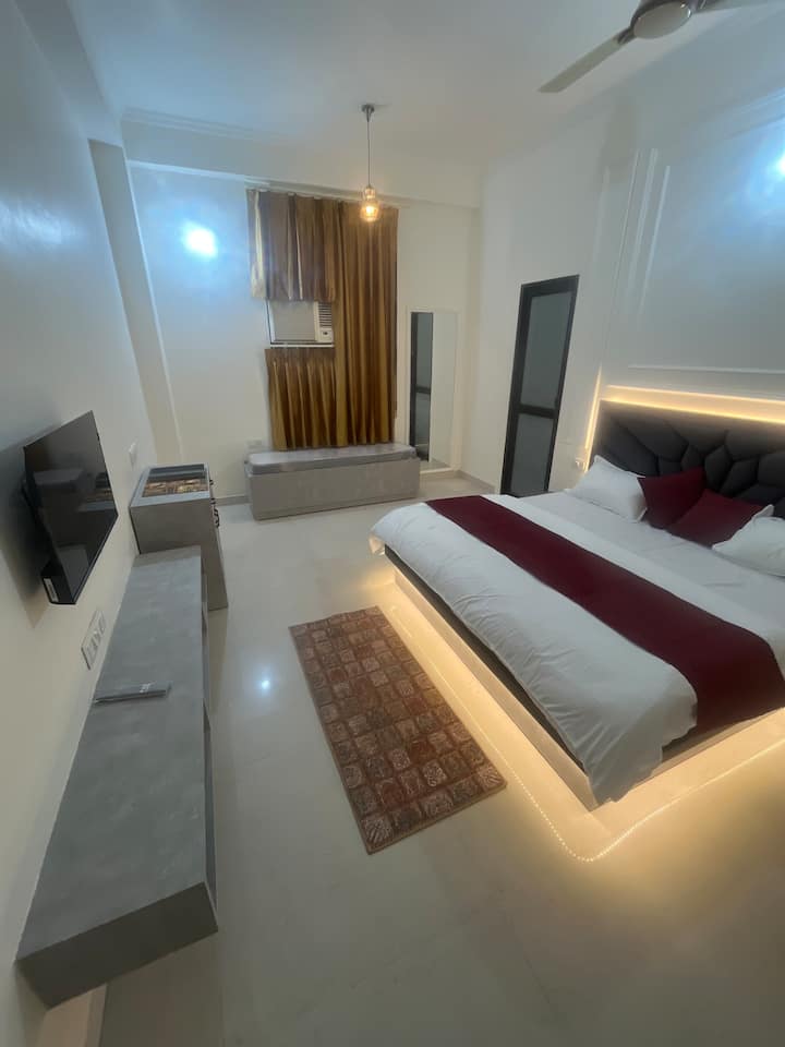 Sn's Heavens - Luxurious 5 Star Comfort - Jaipur