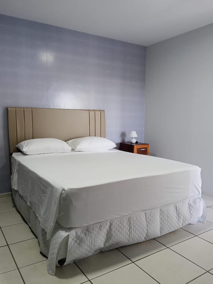 Apartamento Completo Em Frente Ao Hugo - Goiânia
