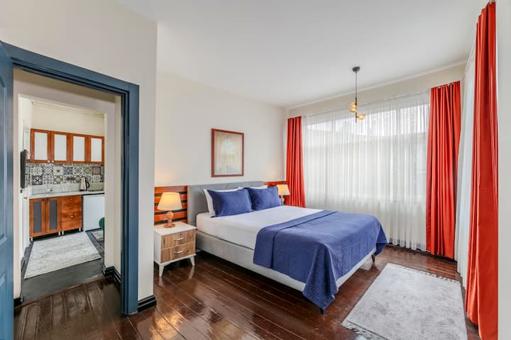 Live The Galata Experience | Central 1br Apartment - Istanbul