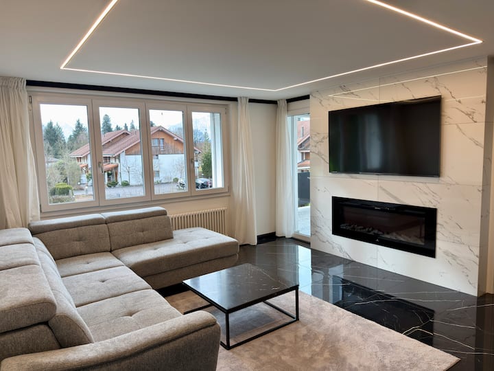 Modern 3br | Fireplace · Miele Kitchen · Balcony - Thoune