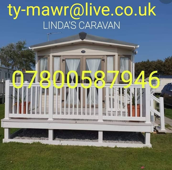 Linda's Caravan For Hire On Ty Mawr Holiday Park - Abergele