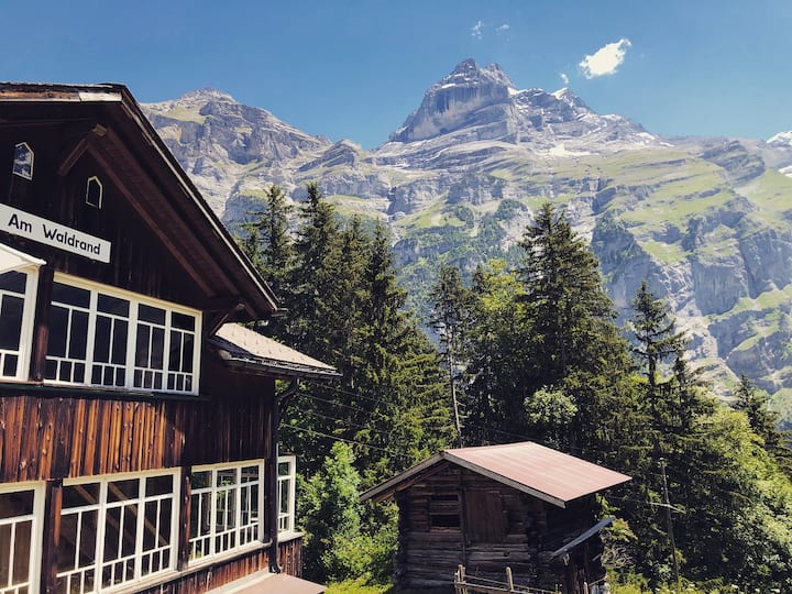Traditional Swiss Chalet | Mountain Retreat Mürren - Mürren