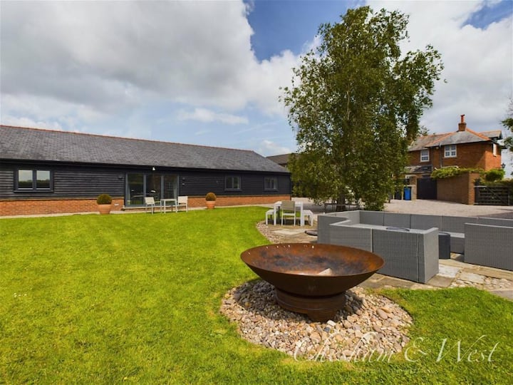 No 1 - The Maples - United Kingdom