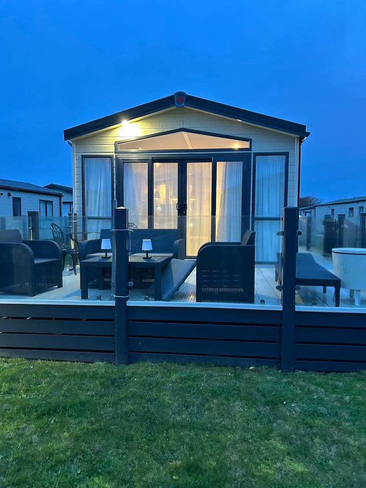 Sea View Luxury Stay - Hengistbury Head Sandspit