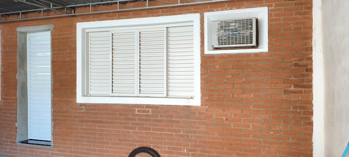 Alugo Kitnet Mobiliado, Com Banheira, Frigobar. - Americana