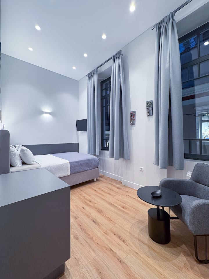 Superior Double By Lofus Art Suites - Athens