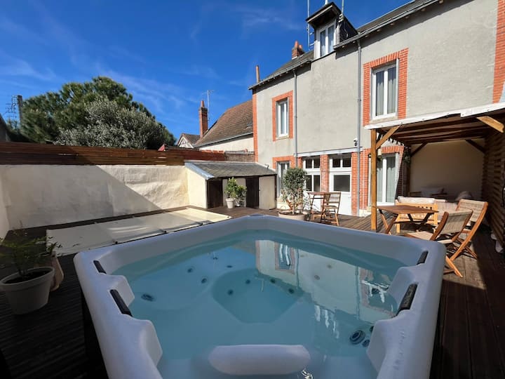 Maisons Sauvages -Piscine & Jacuzzi - Loir-et-Cher