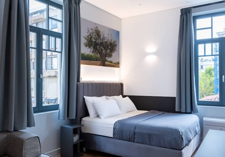 Senior Triple Suite By Lofus Art Suites - Atenas