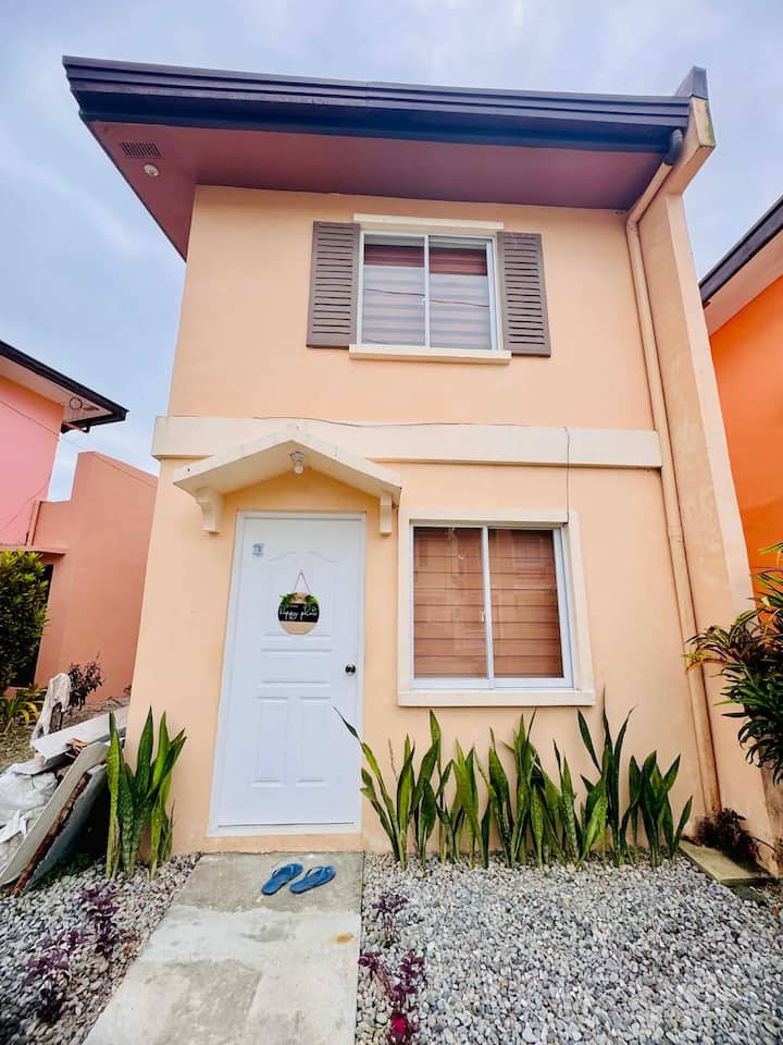 Ahava Home, Cozy House, W/ Wi-fi & Netflix -