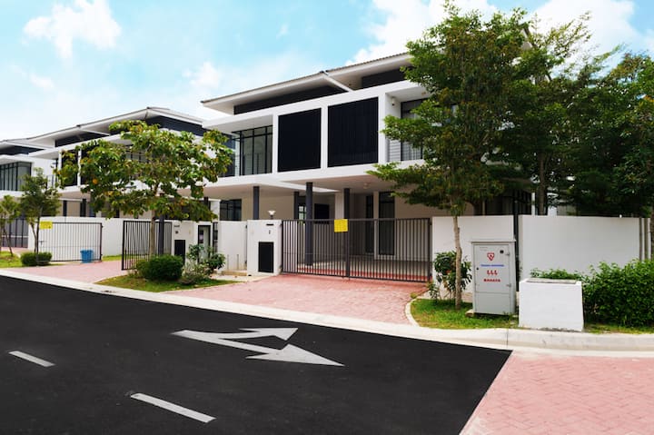 Your Cozy Escape For Rest And Togetherness. - Putrajaya