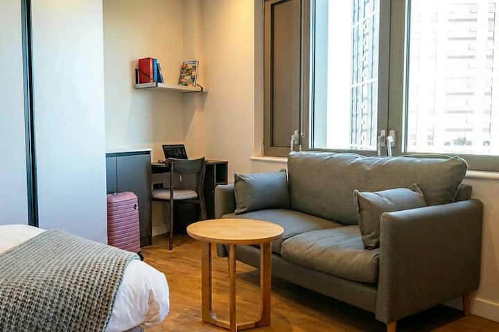 Wellness Amenities | Skylibrary | Staycozy - Brentford