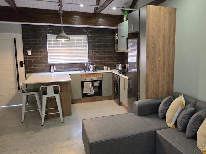 Leipoldt Self-catering Accommodation Unit3 - Secunda