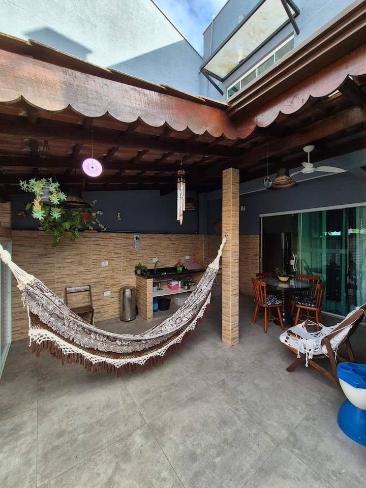 Espaço Amplo, Tranquilo E De Fácil Acesso! - Matinhos