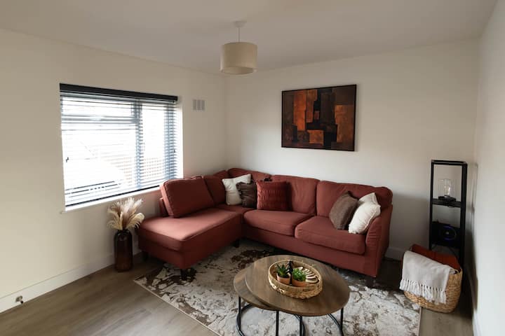 Contractor-friendly 3br | Parking X2 | Sleeps 5 - Chesterfield