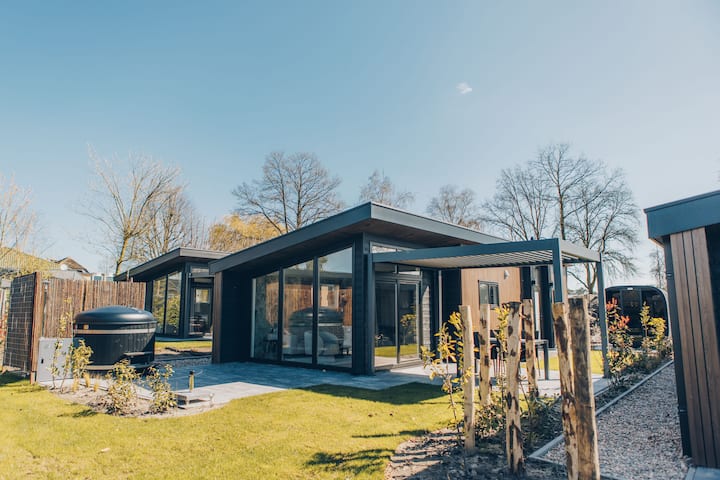 Lichtenberg With Hot Tub & Sauna | 4 Persons - Veenendaal