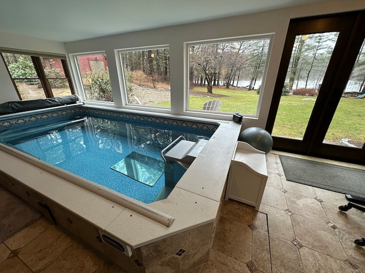 Lakefront Retreat W/ Indoor Pool Near Gillette - Foxborough, MA