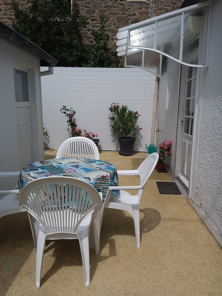 Maison 2 à 4 Personnes Avec Cour, Plage à 150m - Saint-Lunaire