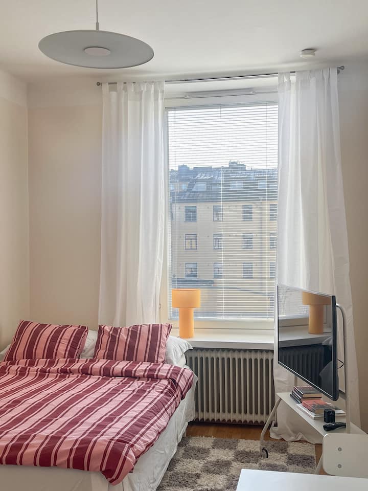 Compact Comfort In Kamppi – Perfect City Stay - Helsinki