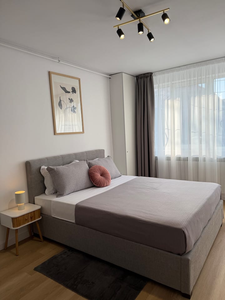 Central Studio Elegant & Comfortable - Piatra Neamț