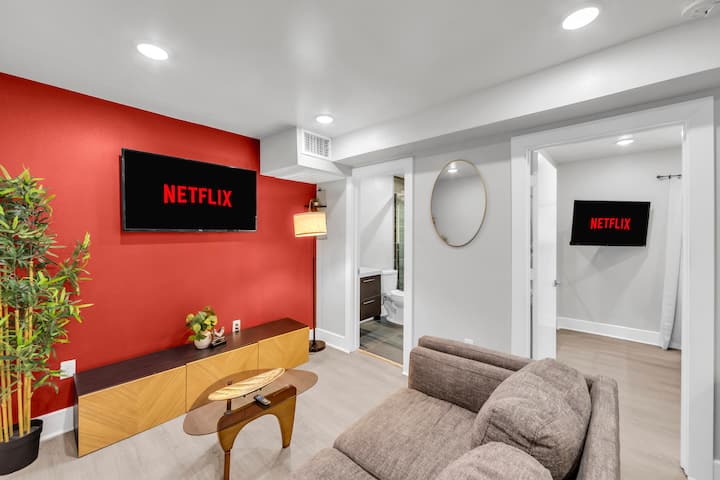 The Scarlet Redline Suite 1br1ba Dt Dallas - Belmont Avenue – Dallas