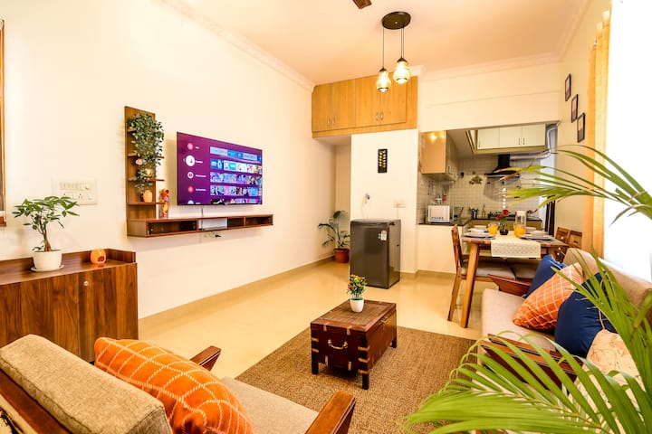 A Cozy 1bhk Near Hbr ,Manyta Tech, Hennur Cross - Bangalore