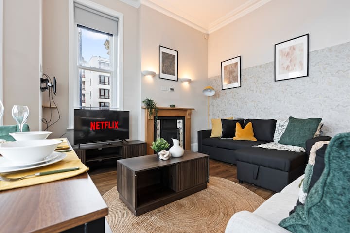 Modern 2 Bedroom Abode - Sea Views - Balcony - 斯泰寧