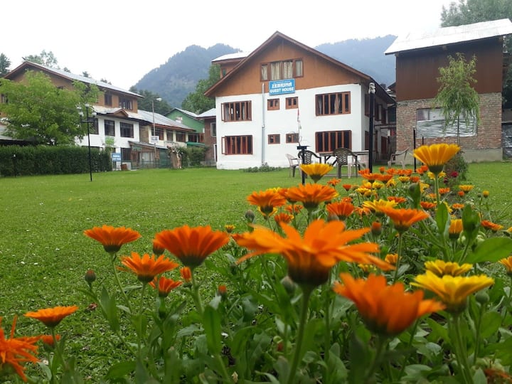 Zebrina Pahalgam - Pahalgam