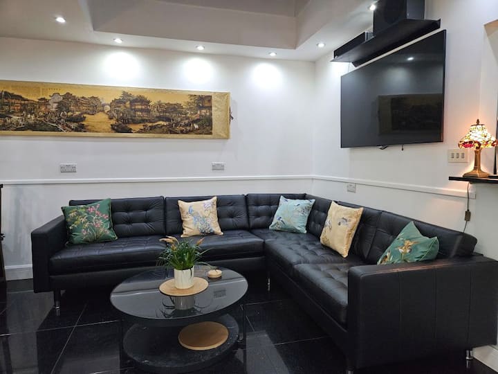 Roccoco King | Free Parking | Self Check-in - York