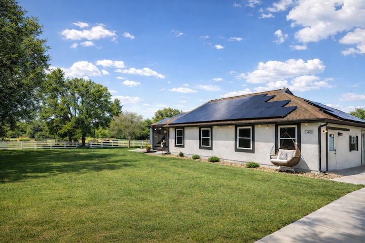 Bullock Hacienda | Private Estate • Event-friendly - St. Cloud, FL