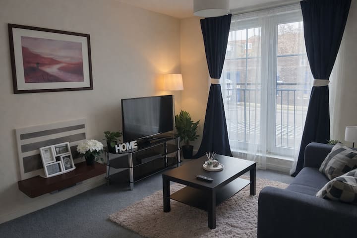 Cozy 2 Bedroom Flat - Edinburgh