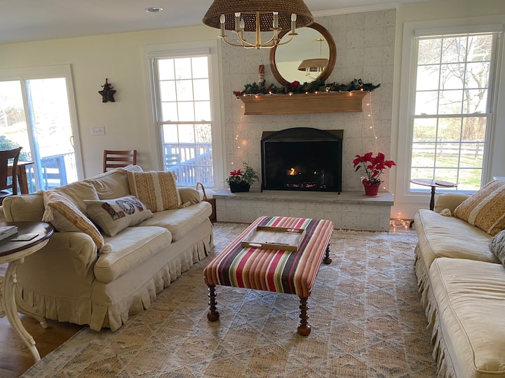 The "Aaaaaahhh" House! - Franklin, TX