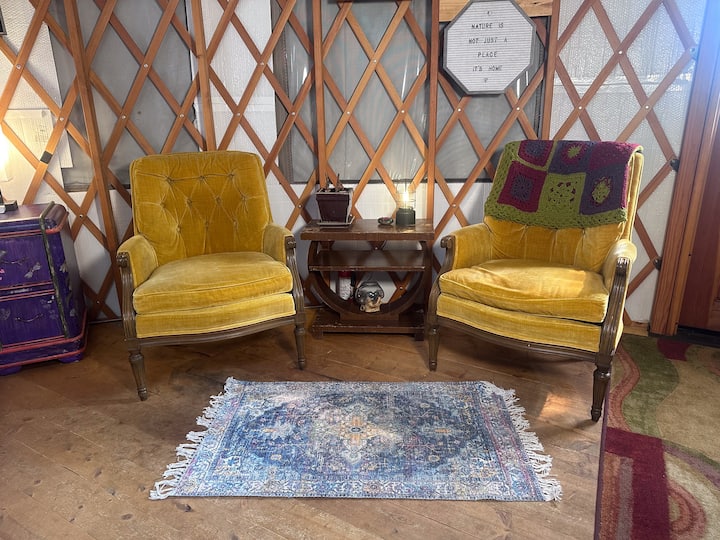 Magical Forest Yurt Retreat - Hoodsport, WA
