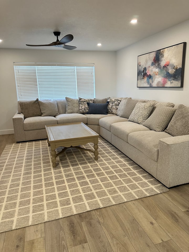 Just Listed-quiet Get Away- King Beds-zions Close - 利茲