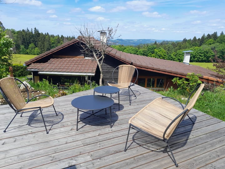 Petit Appartement Atypique Dans Un Chalet - La Chaux-de-Fonds