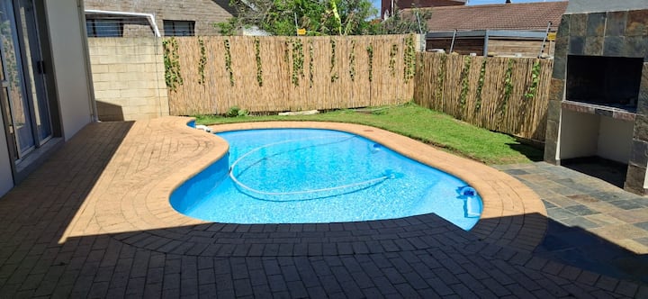 By Grace Jeffreys Bay - Jeffreys Bay