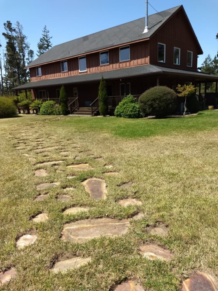 Sundance: Big, Bright & Peaceful - Mendocino, CA