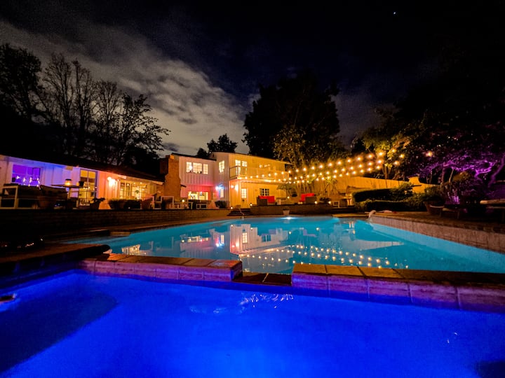 A Boho Farmhouse In Los Angeles! - Rancho Palos Verdes, CA