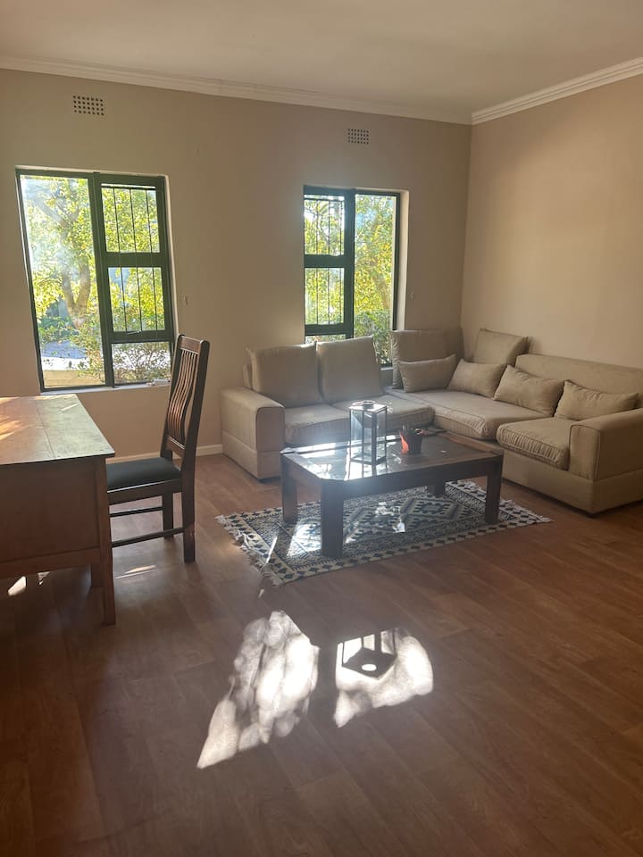 Simple 2 Bedroom House - Paarl