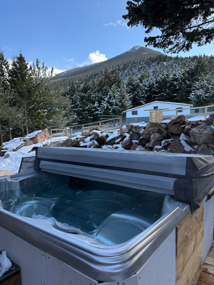 Thistle Hill Mountain Retreat - Livingston, MT